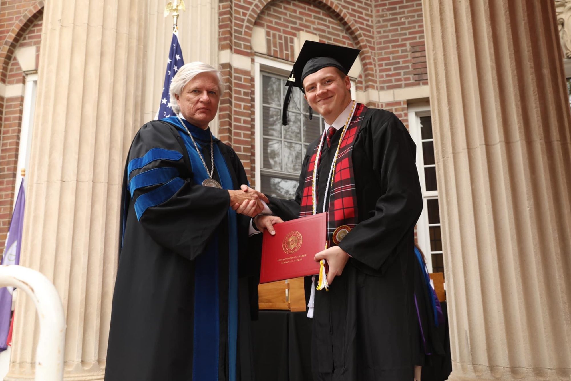 Monmouth College Commencement ’22